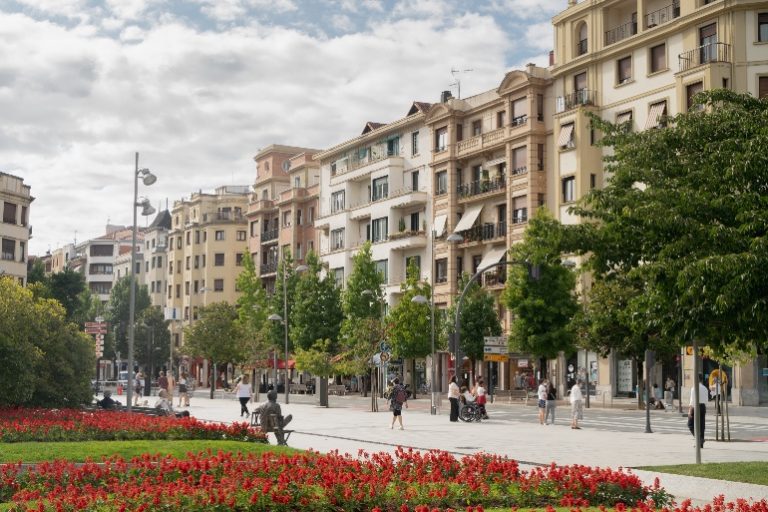 Qué ver en Irun monumental y romana: de compras en Navidad